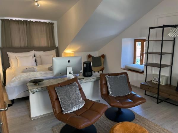 Klara Studio Apartment, Old Town House, Sea View - Stari Grad