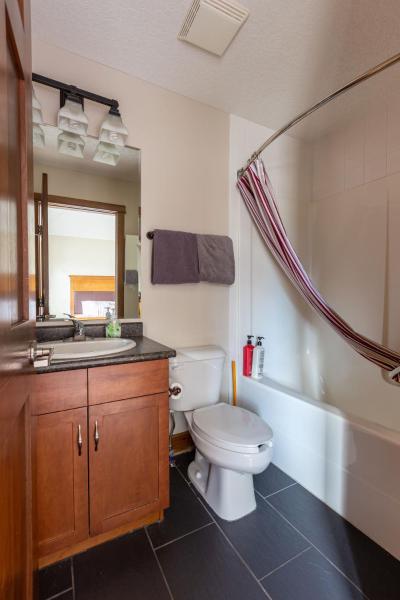 Fire Mountain Lodge - 캔모어