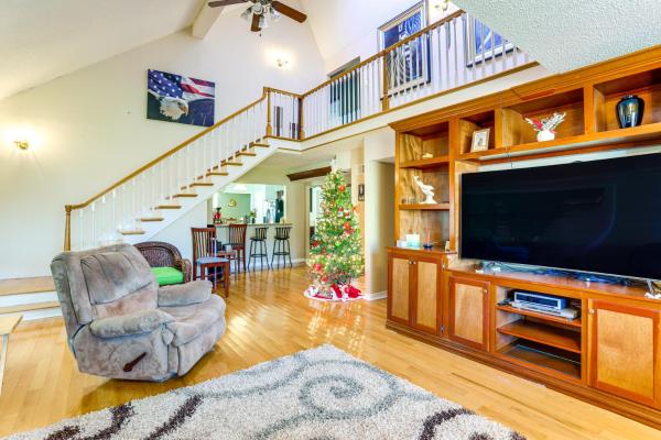 5 Mi To French Quarter: Central Nola Home W/ Decks - New Orleans, LA