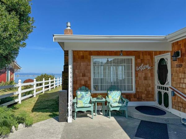 Amazing View Hot Tub Olympic National Park - Port Angeles, Washington