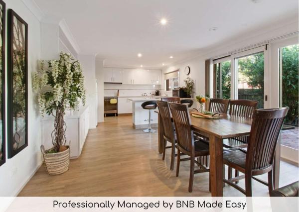 Central Riverside Apartment - Modern Convenience - Wagga Wagga