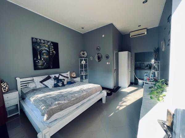 Gladstudio Brandnew - Denpasar