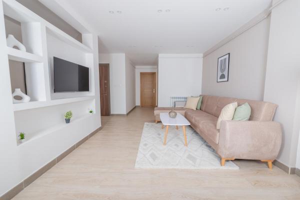 Immense Appartement 6pièces Au Golf - Alger