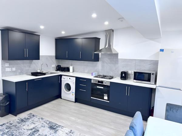Modern Garden Retreat - Near Wfj, 3br Ensuite & Parking - Watford
