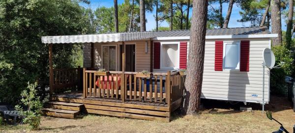 Mobil Home 708 Chez Eric Et Valérie, Calme Et Ombragé. - France
