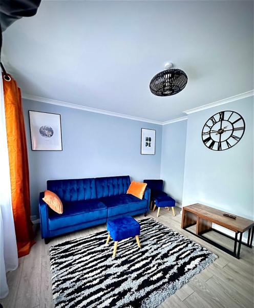 Cozy 2br Stay Parking & Wi-fi Ideal For Work Trip - Woking