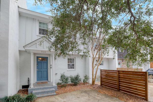 Coastal Casa 5 Mins To Beach Old Village - Charleston, SC