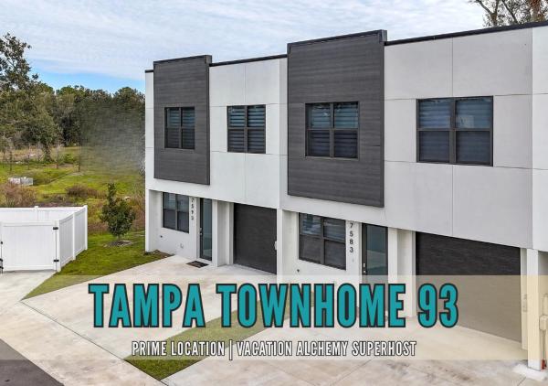 Central Tampa Townhome - 7583 Gesualdo Ct - Tampa Airport (TPA)