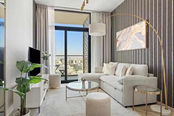 Modern And High Floor 1br At Binghatti Emerald - Dubái