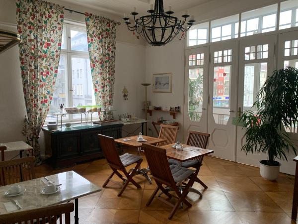 Hotel Pension Senta - Teltow