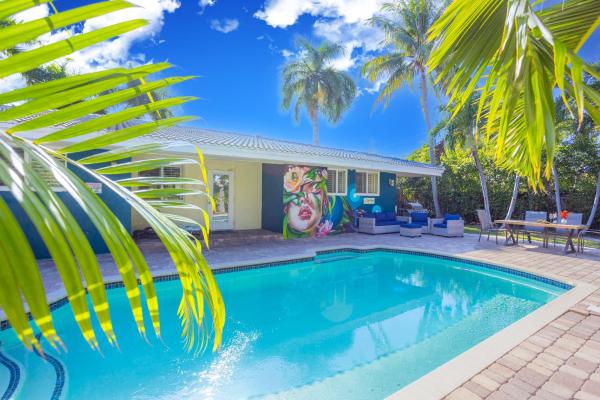 Tropical Escape With Heated Saltwater Pool - Just 6 Min To The Sand - Fort Lauderdale, FL