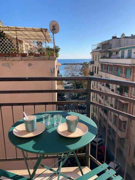 Agapanthus Central Apartment - Sanremo