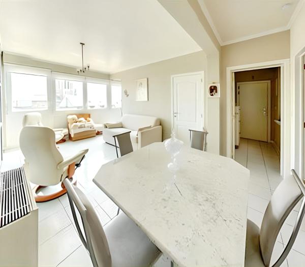 Comfortable Apartment In Blankenberge, 40 Sqm, Parking - Brügge