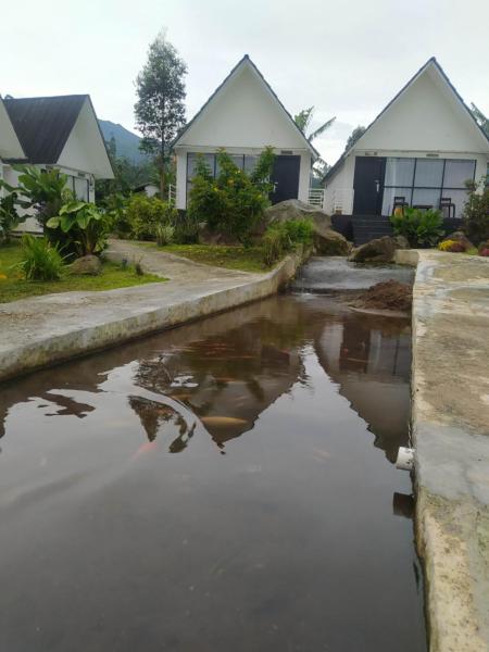 Ciwidey Hills & Wetland Family 2 - Ciwidey