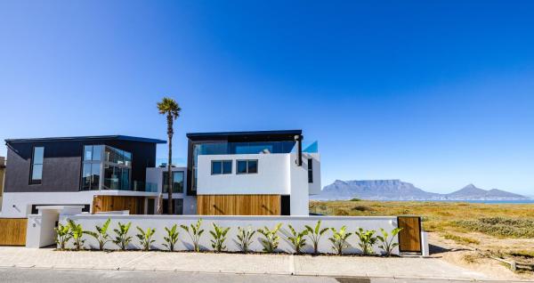 Ocean 9 - Sunset Beachfront Residency -