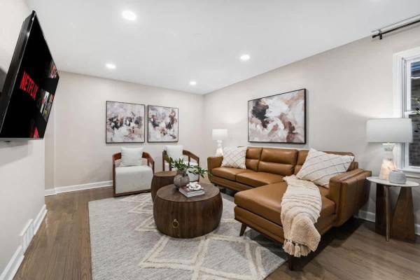 Cicero 3bdrm W Pool Table, Game Room & Shuffle Board - Oak Park, IL