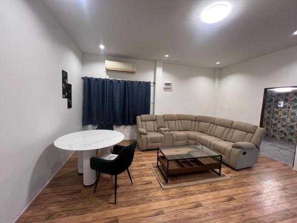 Nine Blue 4 Bd Villa - Pattaya City