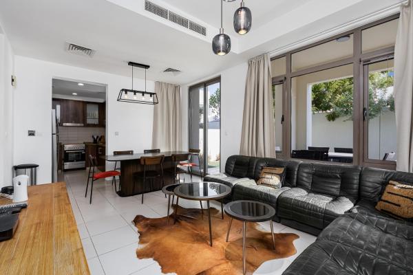 Villa 3br With Pool, Gym And Kid's Playground - Dubaï