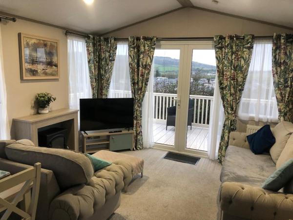 Modern Home With Amazing Views - Isle of Wight