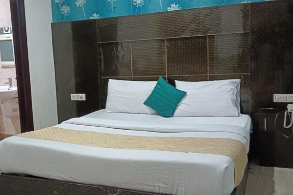 Hotel Sky View - New Delhi