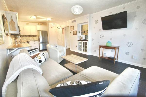 Seaside Escape - Fort Pierce, FL