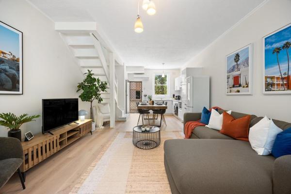 Hacienda At Henley - Chic Seaside Haven Near Airport - Adelaide