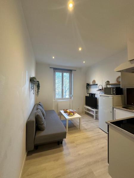 # Le 12 # Joli F2 Neuf, Centre - Mulhouse