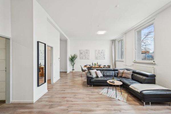 Yello Homes - Loft - Airport & Messe 6 Betten & Wifi - ニュルンベルク