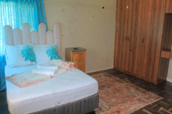 Rmguest House - Zeerust
