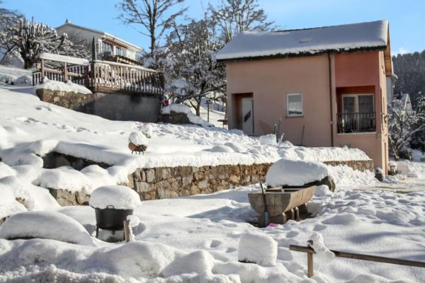 Maison Spacieuse Près De Gérardmer Avec Vue Sur Le Lac - Vosges