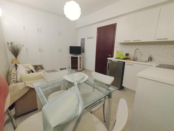 Nikis House - Саламин