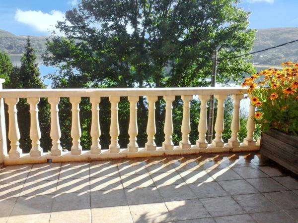 Maison Chaleureuse à Nages Avec Vue Sur Lac Et Montagne - La Salvetat-sur-Agout