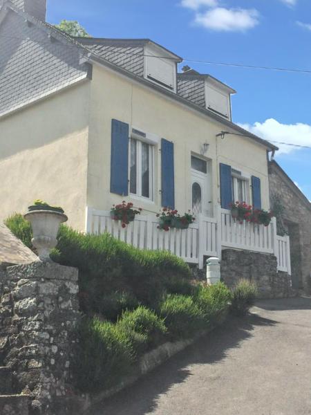 Maison Confortable à Châteaulin Avec Jardin Et Terrasse. - Plomodiern