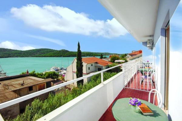 Charming Apartment In Tisno Near Beaches - Tisno