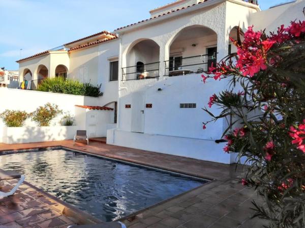 Charming Villa In L'escala, Private Pool And Sea View - Pyrenees