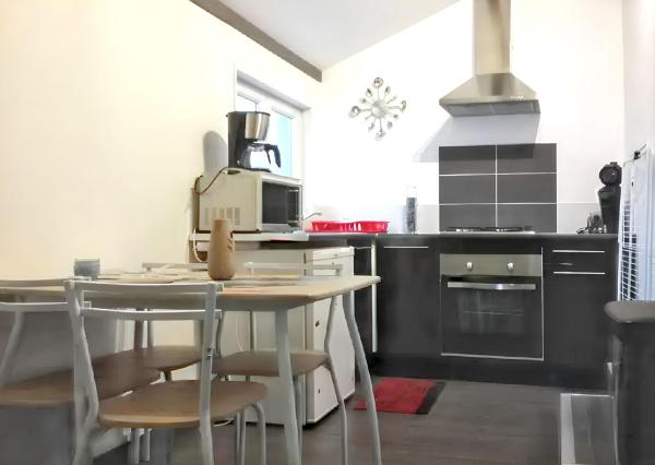 Studio Charmant à Vierville-sur-mer - 30m² Avec Jardin - Grandcamp-Maisy