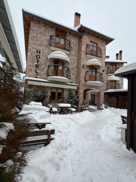 Hotel Ambassador Voskopojë - Albania