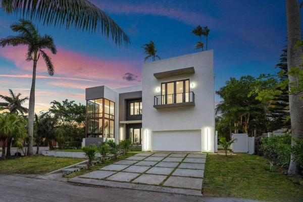 Luxury 4br Pool & Rooftop, Gated Community - Delray Beach, FL