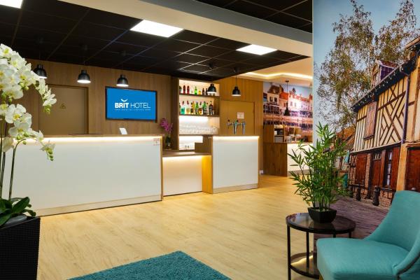 Brit Hotel Confort Amiens - Glisy