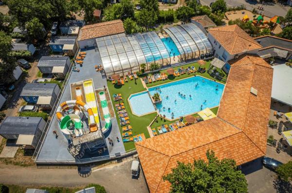 Camping - Piscine - Ccaggic - La Cotinière