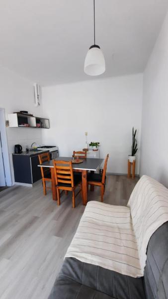 Departamento Calle 5 - General Pico