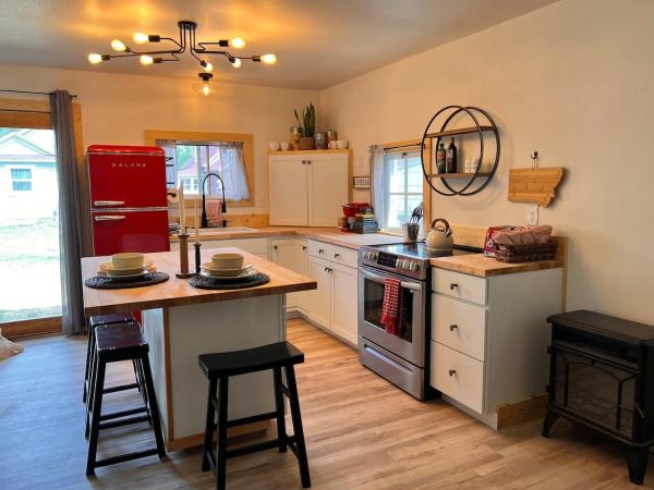 Bozeman Bungalow Downtown - Bozeman, MT
