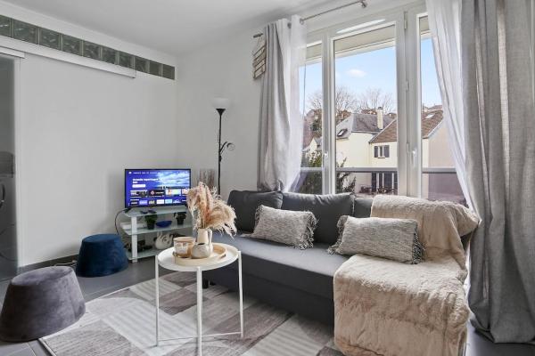 Carnet2voyages Suresnes - Proche Paris, La Défense - Suresnes