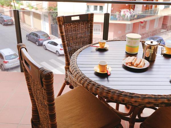 Apartamento De Vacaciones Con Terraza - Pineda de Mar