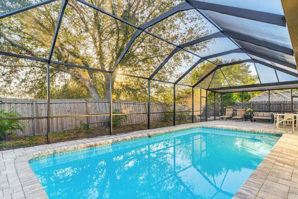 Centrally Located Coastal Largo Escape With Patio! - Largo, FL