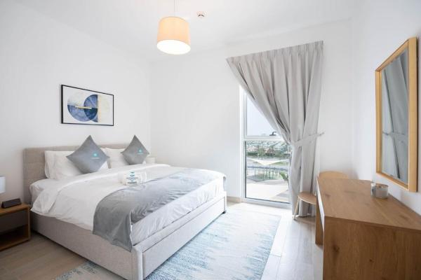 Bloomfields Iconic 1br Waters Edge Yas Island - Ferrari World Abu Dhabi