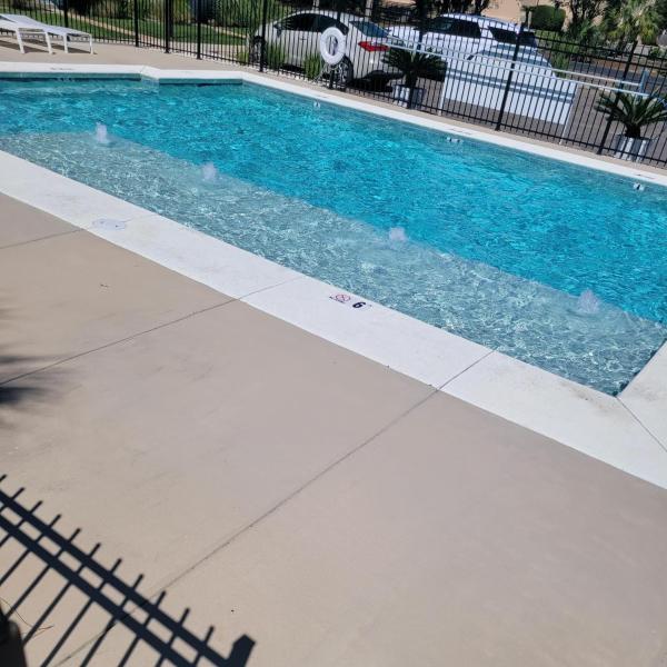 Island Villa 10 By Albvr - Super Cute Condo! Just Steps To The Waterway District And Minutes To The Beach! - Foley, AL