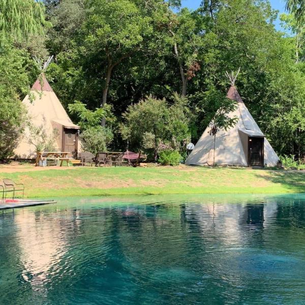 Waterfront Teepee 4 Soaring Eagle - Seguin