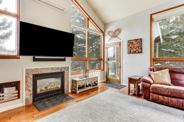 Expansive Canyons Ski Retreat With Community Pool! - 스노버드