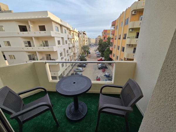 Florenza Khamsin Bird - Hurghada